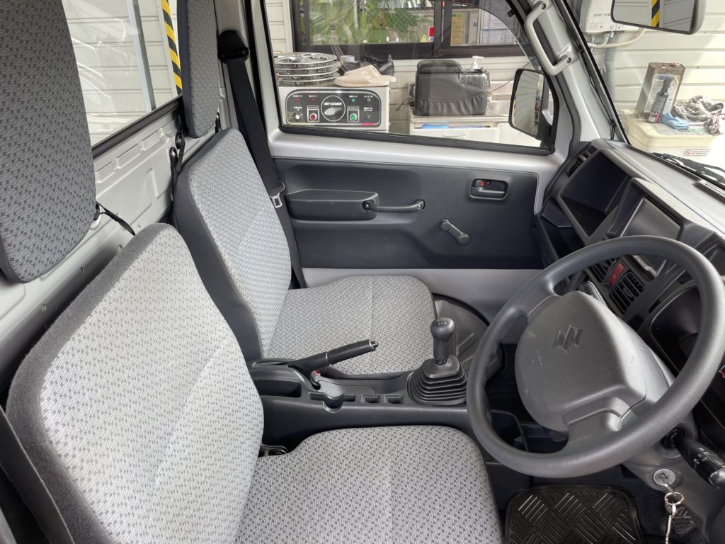 H27 スズキ キャリィトラック 660 KC 5MT | 岡崎の車屋さんオートガレージ天野のブログ